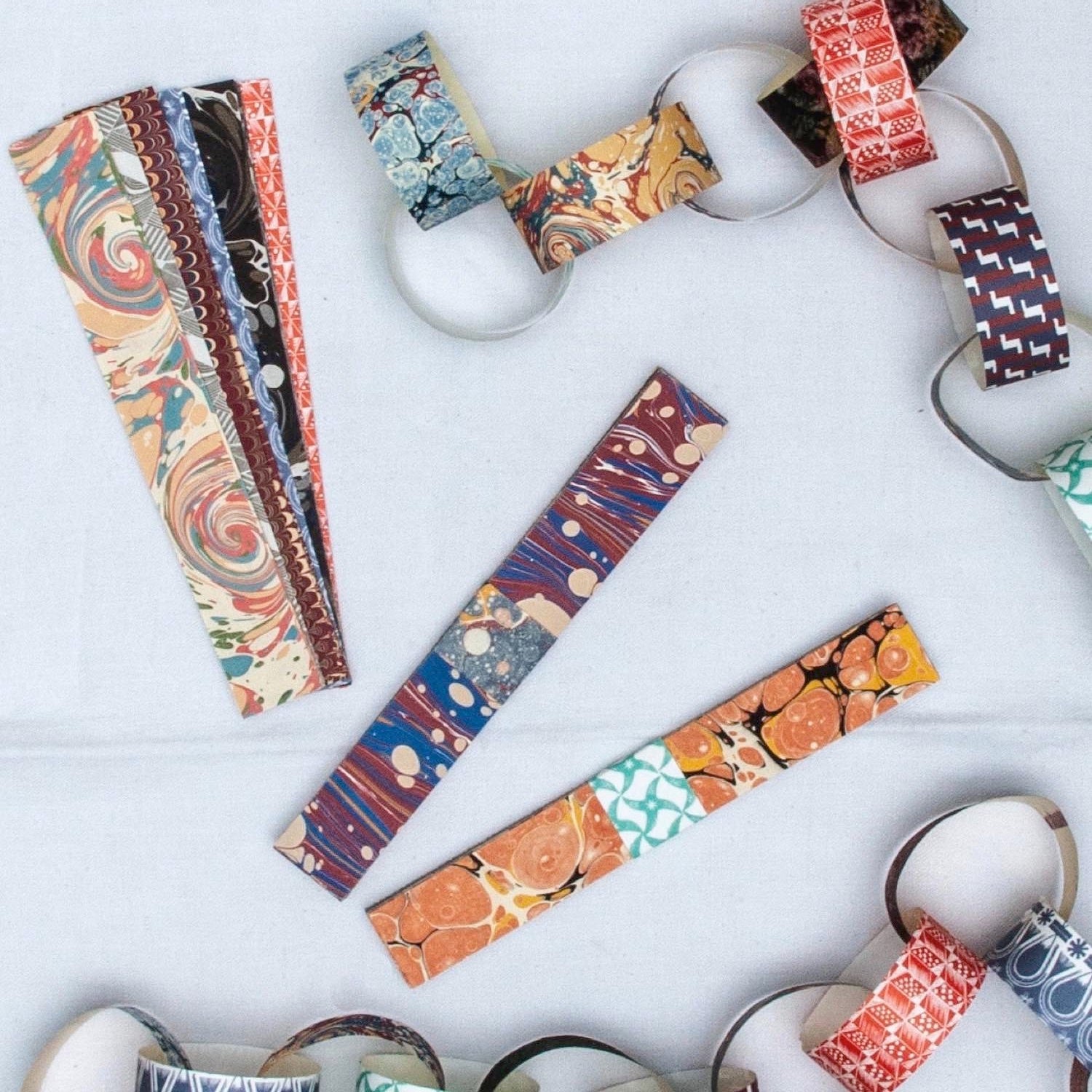 Paper Chains – Dennis Severs
